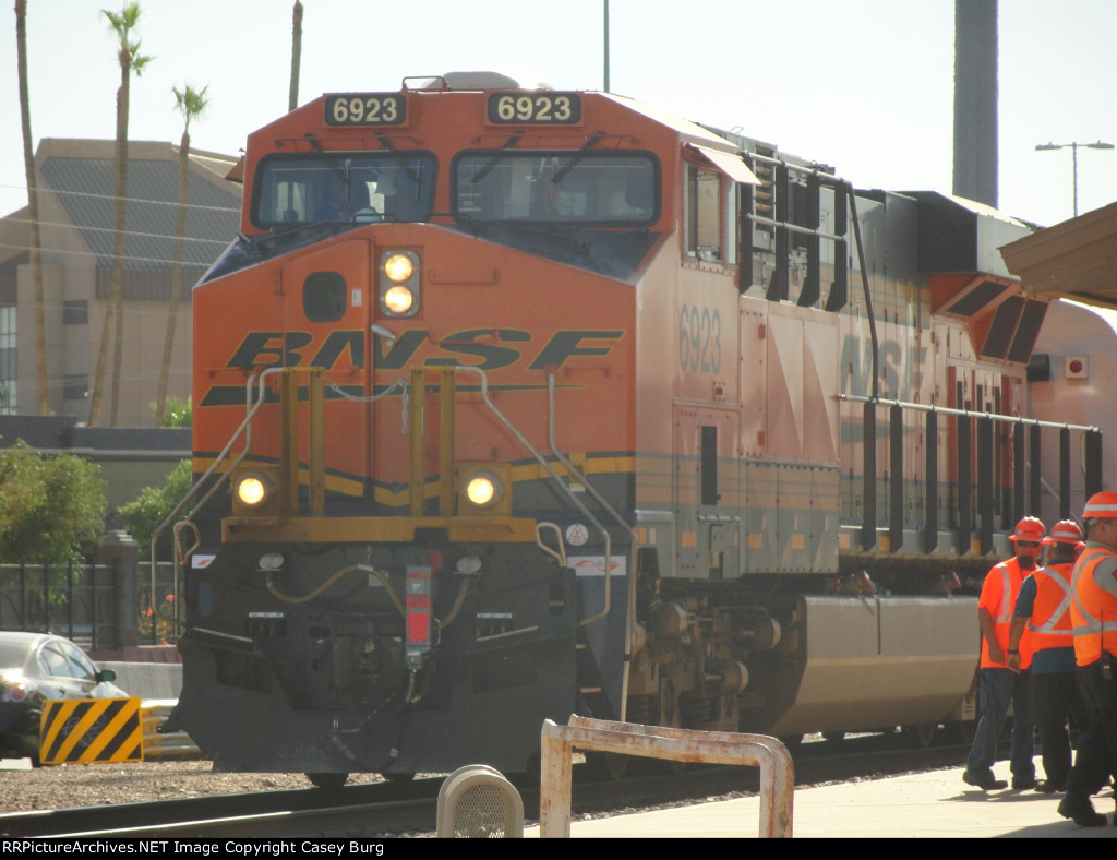 BNSF 6923